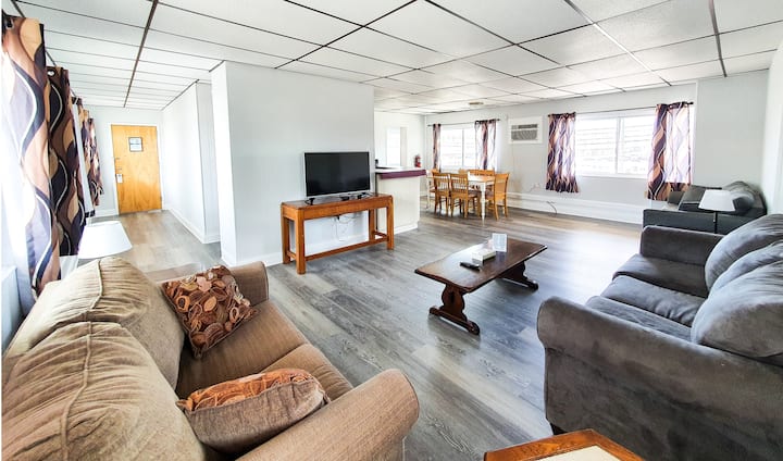 Coral Sands Motel - One-bedroom Apartment - Sea Isle City, NJ