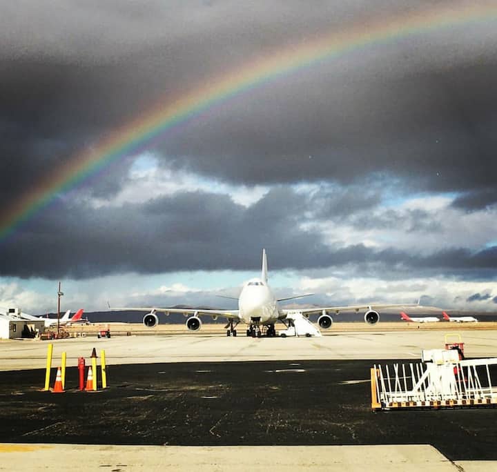 Cheerful Home In Victorville Next To The 395. - Victorville, CA
