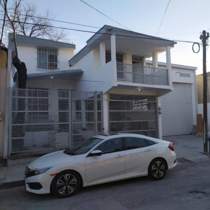 Grande Cómoda  5 Rec 6 Baños Indep Climas 10 Huesp - Guadalupe, Mexico