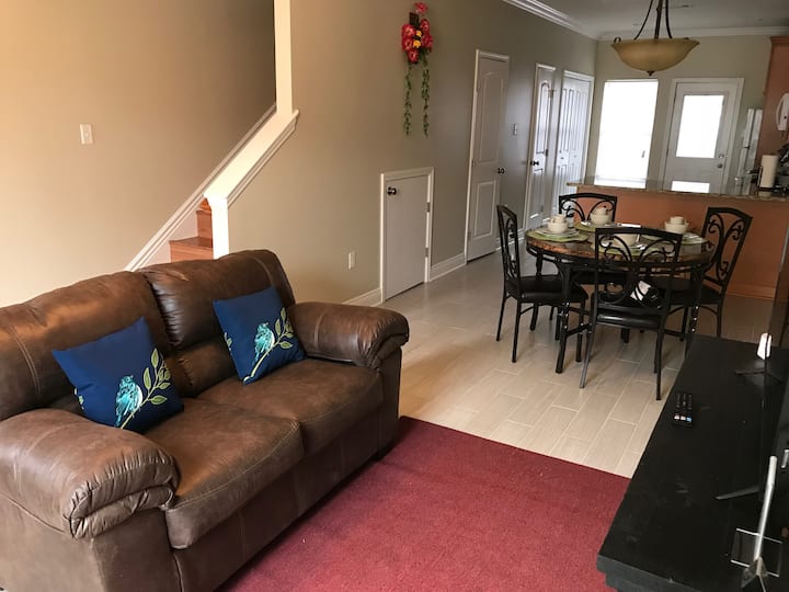 2 Bedroom/ 1.5 Bath Duplex - C - Houma, LA