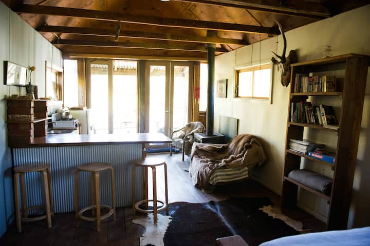 The Willows - Iron Hut - Omeo