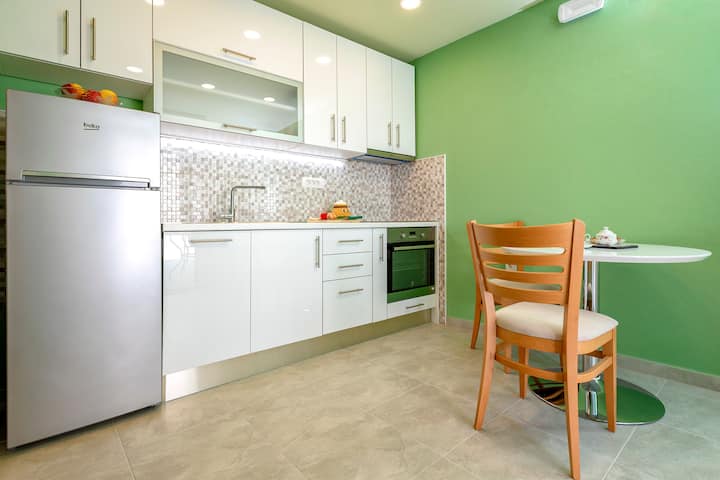 Apartmani Maja I Frano ŠKarpa 2 - Stari Grad