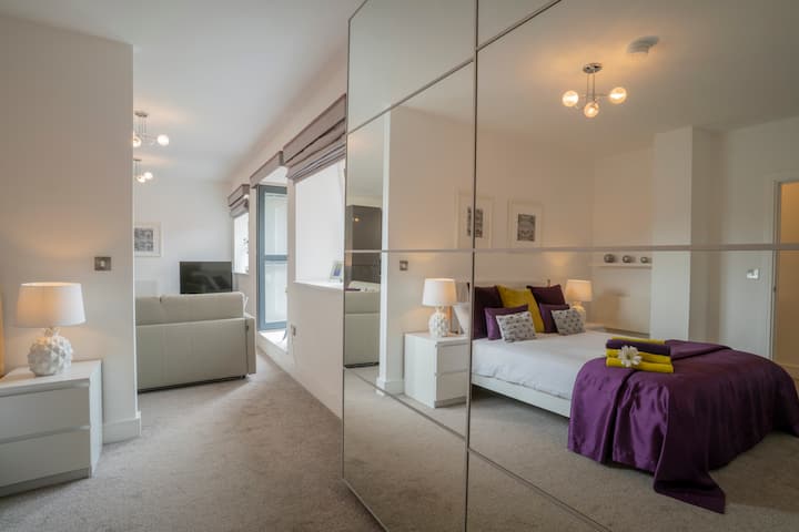 *New* Beautiful Central Apartment *Free Parking* - York