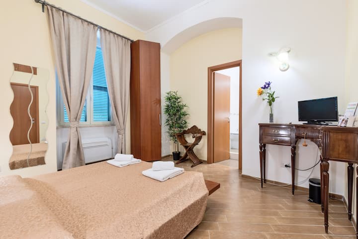 Rome Holiday Rentals & Homes - Lazio, Italy | Airbnb