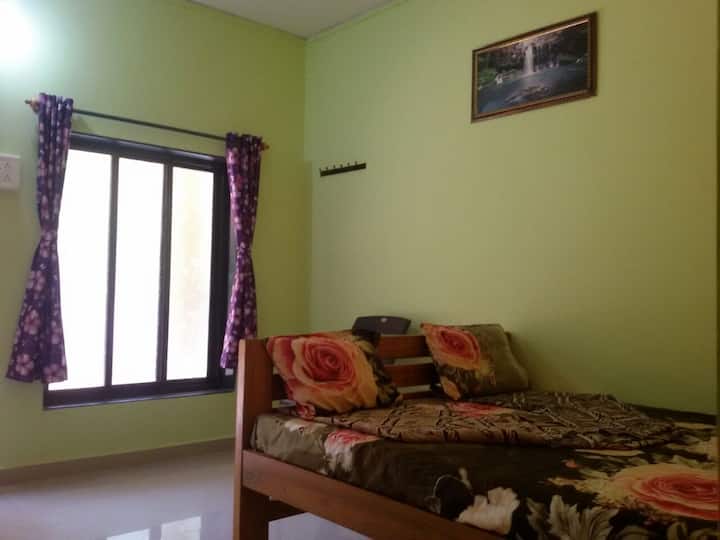 Home Stay(2 Rooms) Near The Beach - Malvan