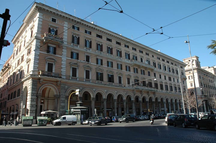 Central Renovated Studio - Rome