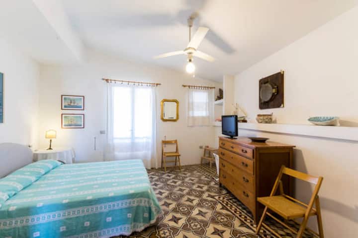 Beautiful Room In The Villa - Carloforte