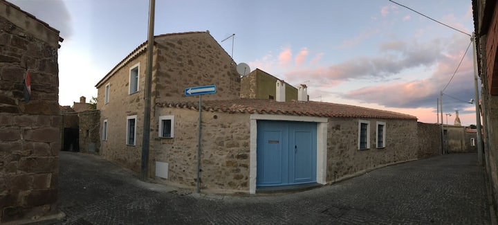 Rustic Holiday Home In Picturesque Village - Villa Verde