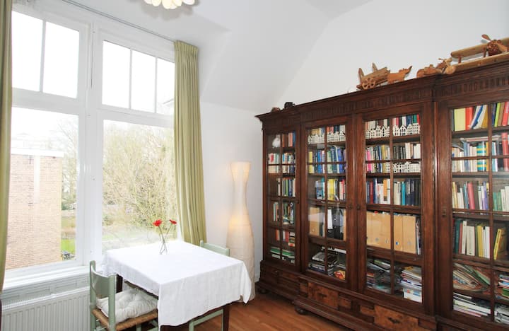 Stylish B&b In Haarlem's Center - Hoofddorp