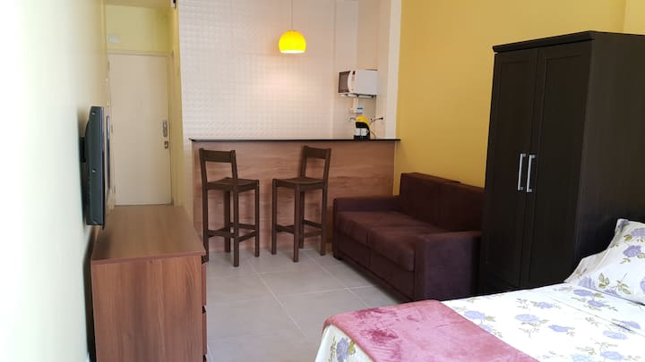 Copacabana A Duas Quadras Da Praia - Rio de Janeiro