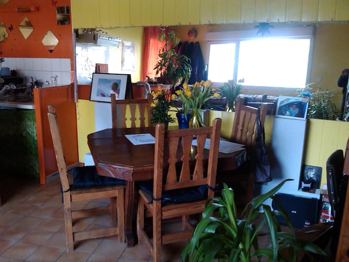 Chambre Dans Maison Atypique - Lattes