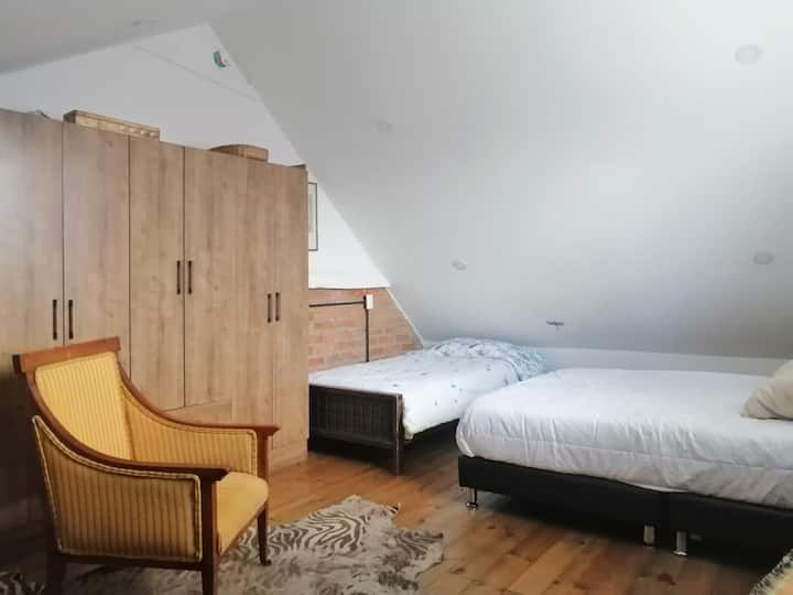 Private Attic Room In Great Location - Bogota