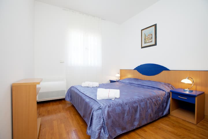 Villa Daniela- 2 Bedroom Apartment - Breakfast Inc - Bol