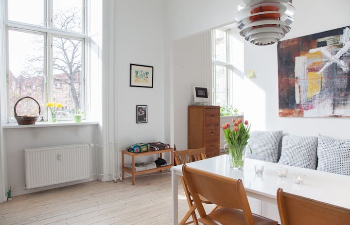 Sunny Apartment On Beautiful Square - Copenhaguen