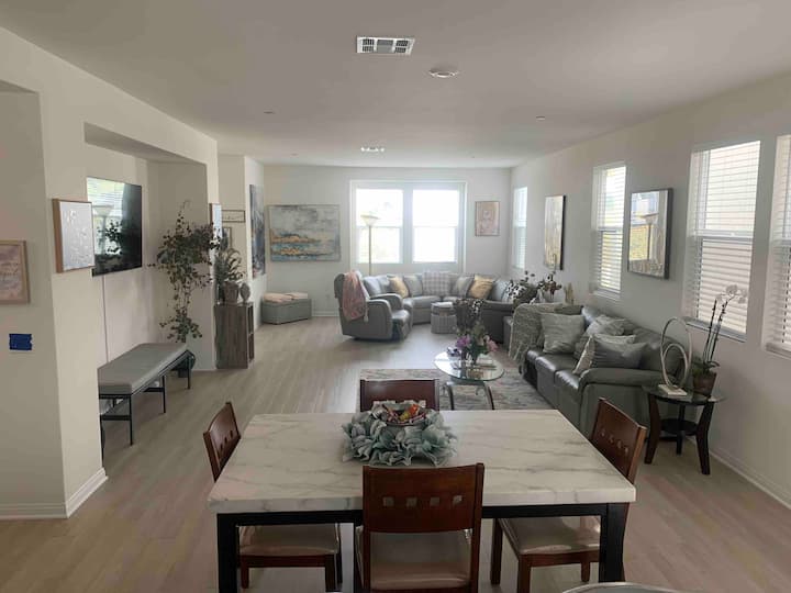 Luxurious Master Suite With Pvt Bathroom - Inglewood, CA