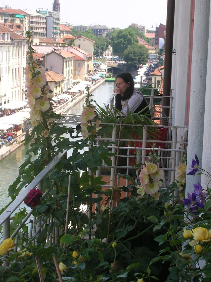 Magic Canal View And Walking  Milan - Milano