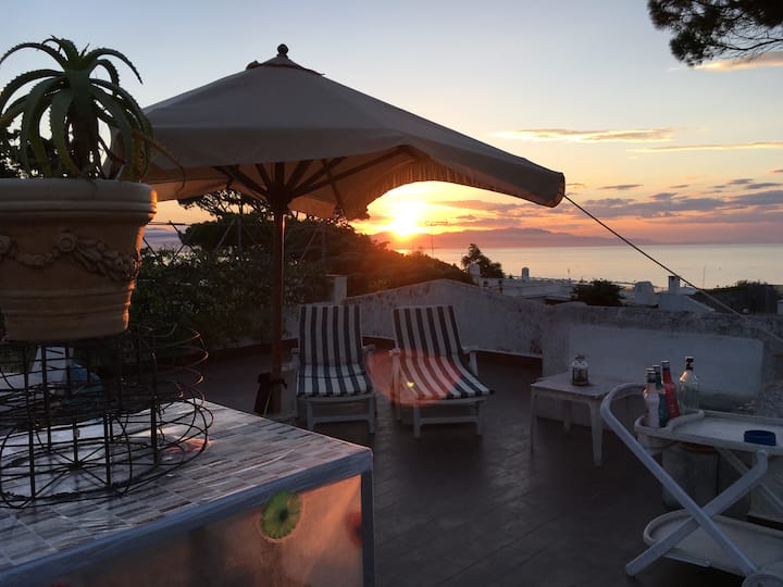 Beautiful Waterfront Villa - San Felice Circeo