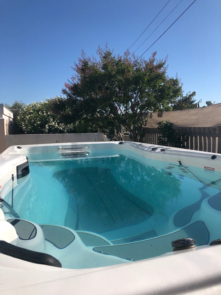 Gîte Avec Spa/jacuzzi Privé – Terrasse Au Calme - Pont-Saint-Esprit