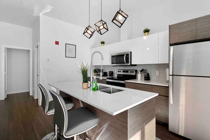 Luxury 2br, 10ft Ceiling, 5 Mins From Dt - Edmonton, Canadá