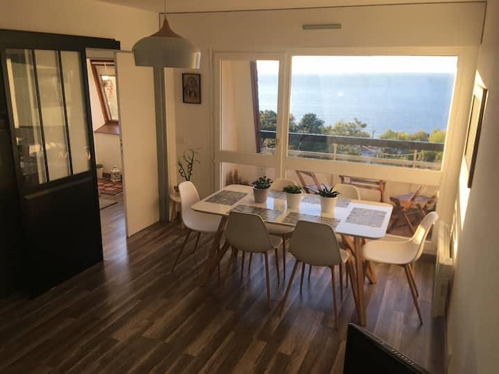 Appartement Avec Balcon Vue Mer. - Plage de Villerville