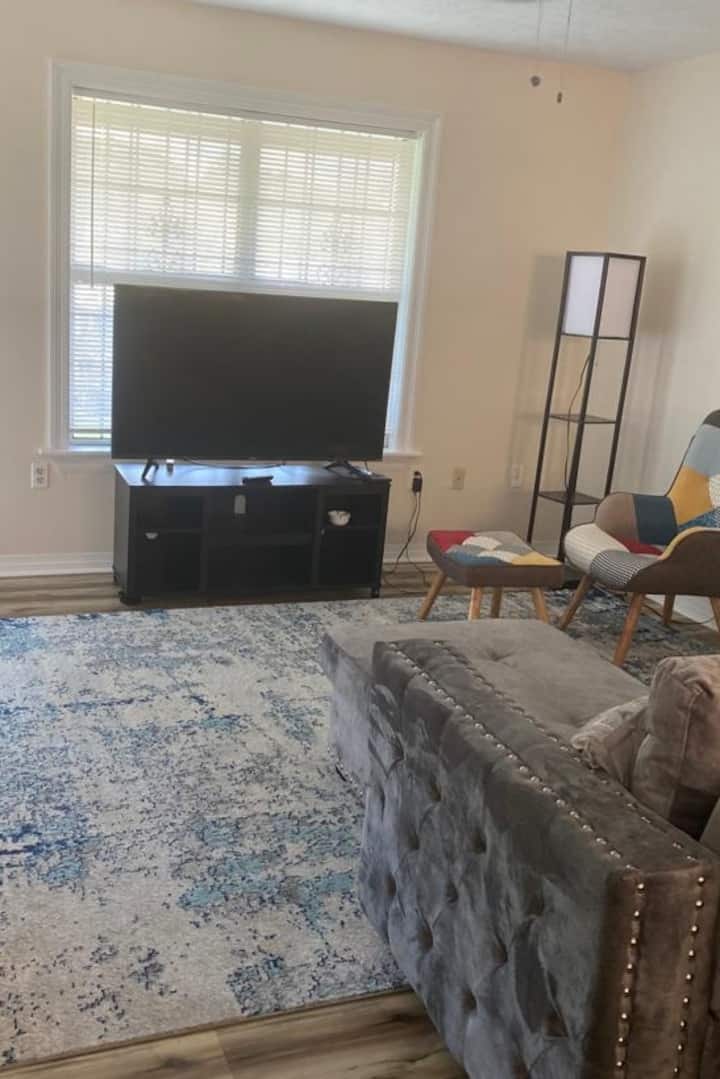 The Prime Time Tiger's Den - Jackson, MS