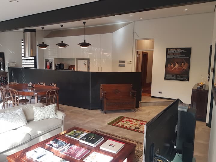 Stunning Sanctuary In Hyde Park - Unley