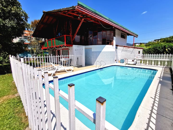 Relax. Amazing House. Private Pool. 24hr Security. - Pereira, Colombia