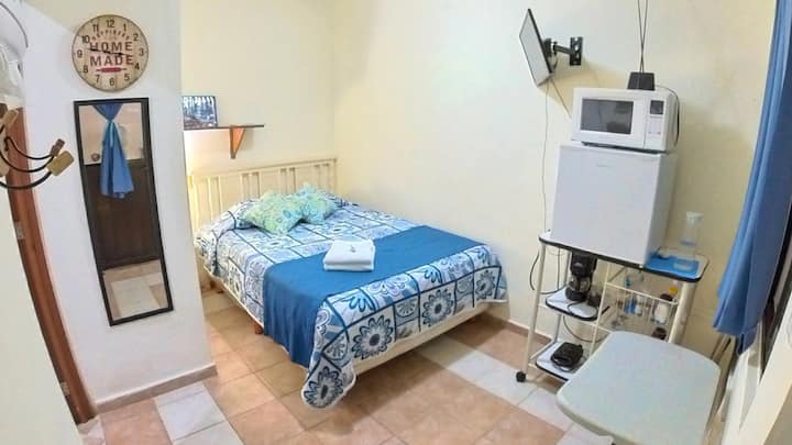 Habitación En Residencial Con Alberca - Cancún