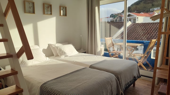 Porto Pim Guest House - Twin W/ Balcony - Horta