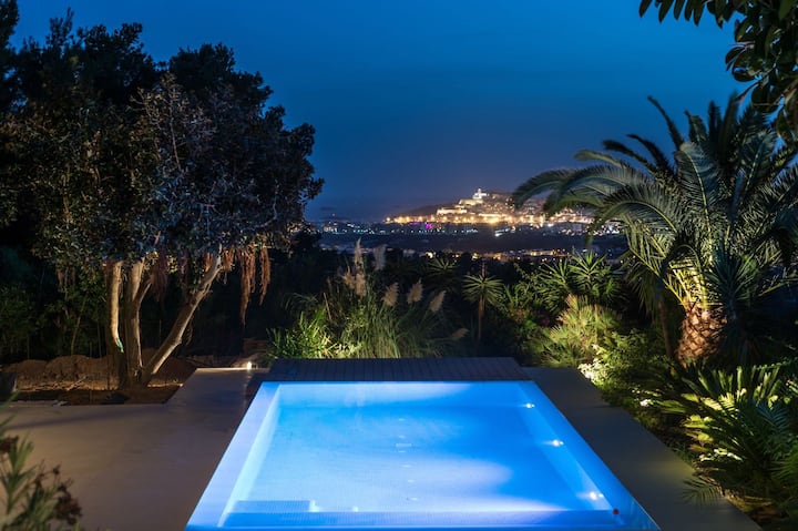 Villa Andrea: Vue Sur Dalt Villa Et Mer - Ibiza