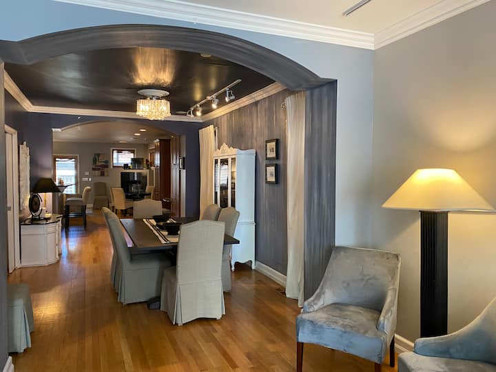 Oasis In The City - Chicago