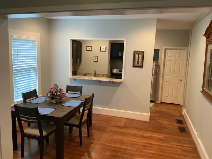 Midtown Retreat, Steps From Piedmont Park - Atlanta, GA