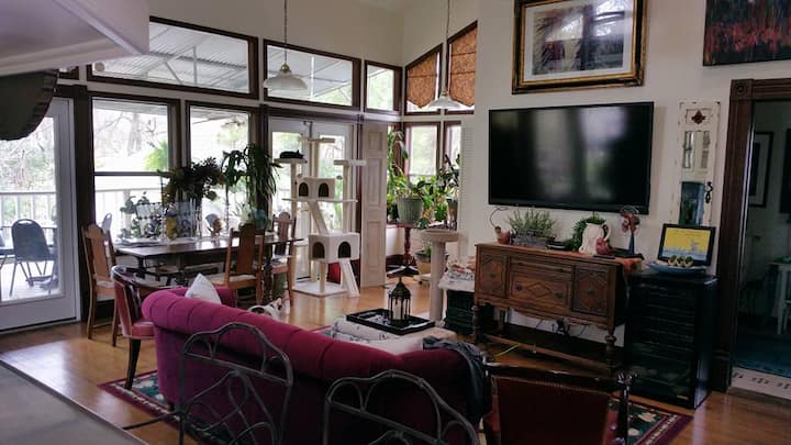 Fig Tree Manor B&b Marigold Room - Palestine, TX