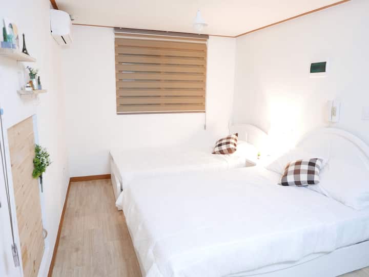 [03]홍대입구5분*onhouse* - Seoul