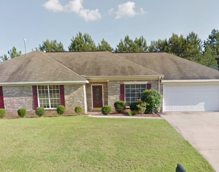 Open & Spacious Home - Tuscaloosa, AL