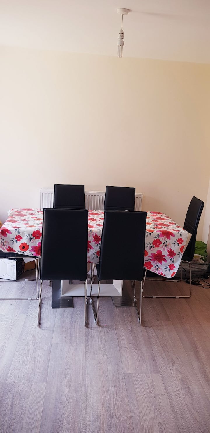 Cosy Double Room For Professionals/travellers - Aylesbury