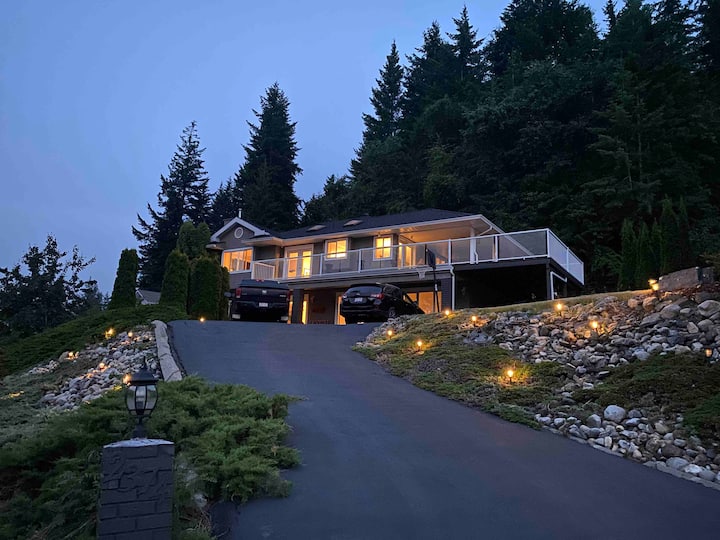 Spacious And Comfortable 4 Bedroom Lake View House - Blind Bay