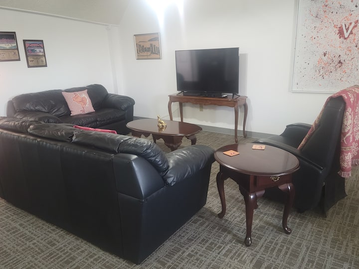 Tuckit In Getaway - Blacksburg