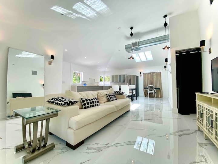 Apartment - Miami, FL