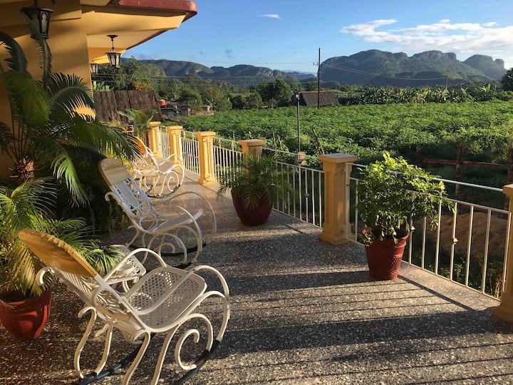 Villa Las Palmitas Mildren&alexande/energía Solar. - Viñales