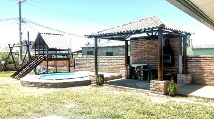 Um Lugar Aconchegante, Para Relaxar E Se Divertir. - Tramandaí