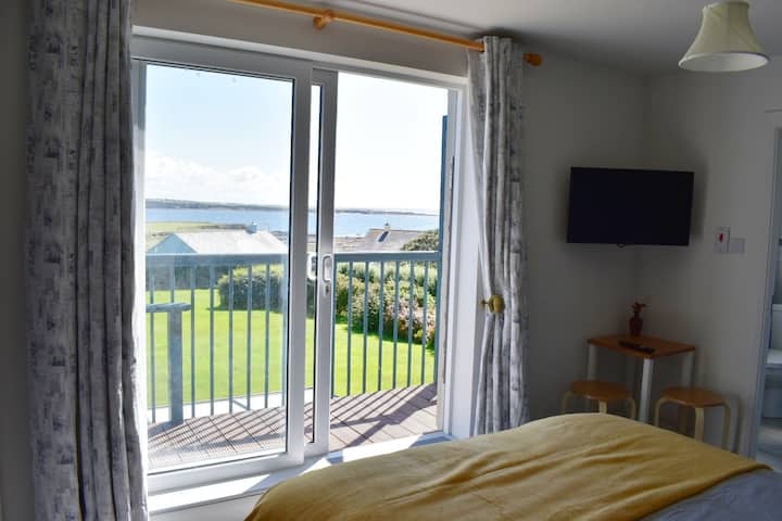 West Clare Room With A Sea View -Separate Entrance - County Clare