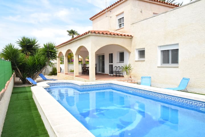 Chalet Frente A La Playa De Los Eucaliptus - Costa Dorada, España