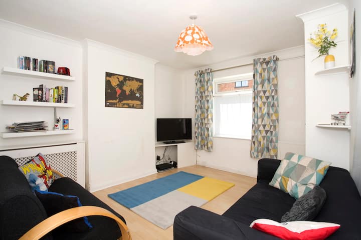 Olee's House. 2 Double Rooms, Close To Town Centre - Cheltenham
