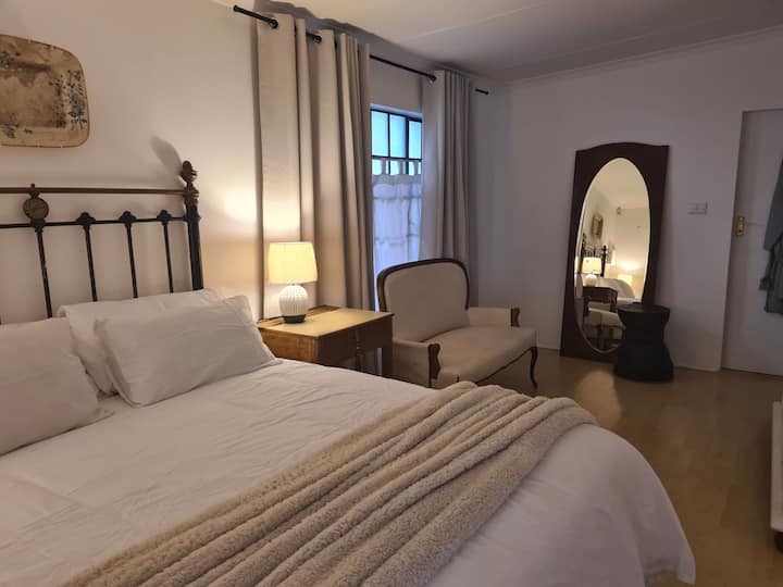 Amourette's Cottage - Centurion