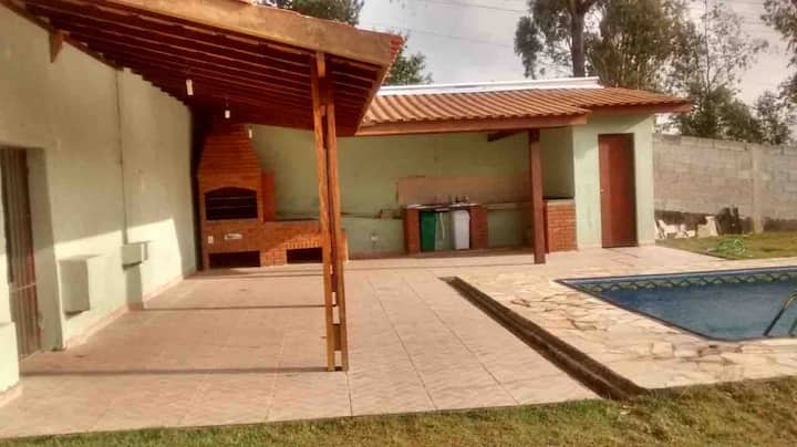 Linda Chácara Em Ibiúna - Piscina- Churrasq - Wifi - Ibiúna
