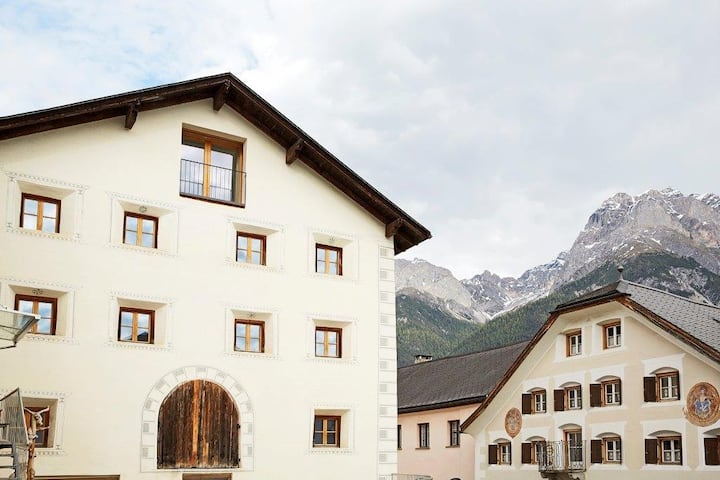 An "Engadiner Haus" Of Xvii Century - Scuol