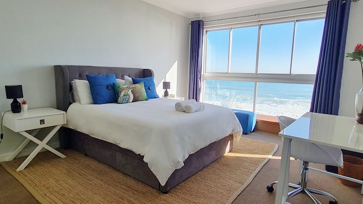 Beachfront 5 | 1 Bedroom 1 Bath In Bloubergstrand - Parklands