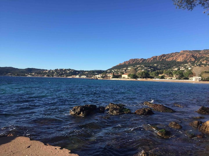 Appartement Proche De La Plage Et De L’esterel - Agay