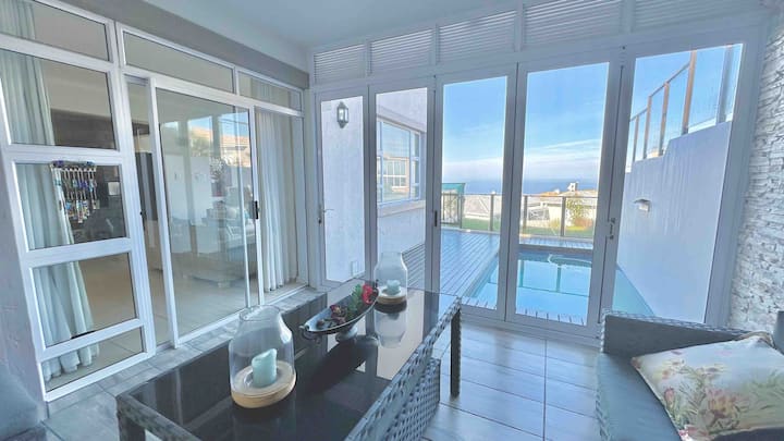 Luxury In Superior Lifestyle - Mossel Bay